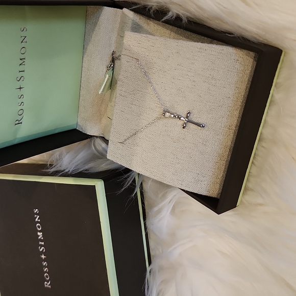 Ross Simons | Other | Ross Simons Child 4kt Gold Cross Pendant Necklace ...